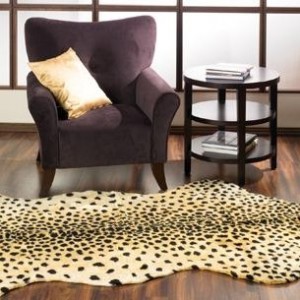 How to Paint a Faux Leopard Rug on the Floor – Mega How To